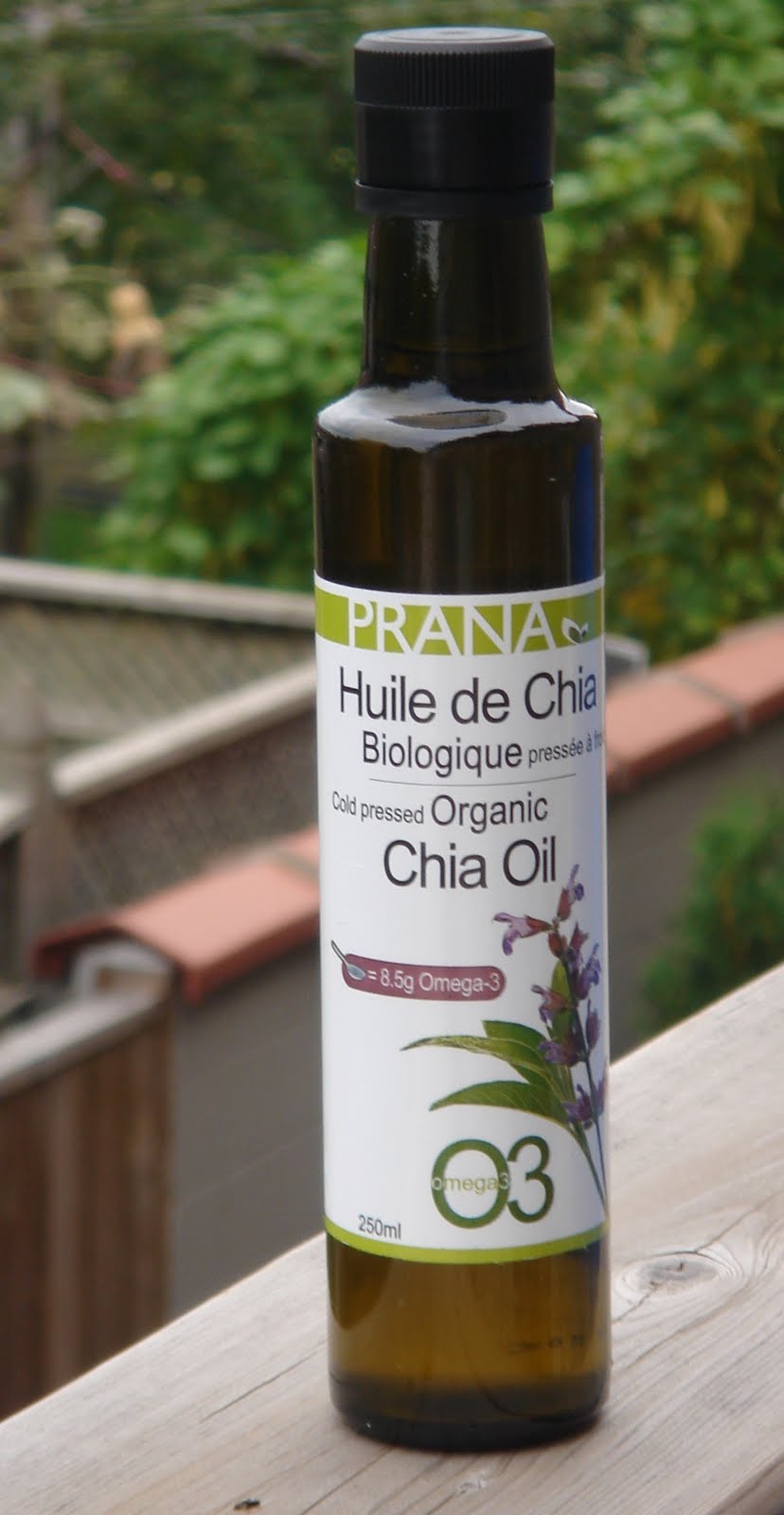 Superb Omega-3 & Antioxidants: Prana Organic Raw Chia Oil | Laurel McBrine