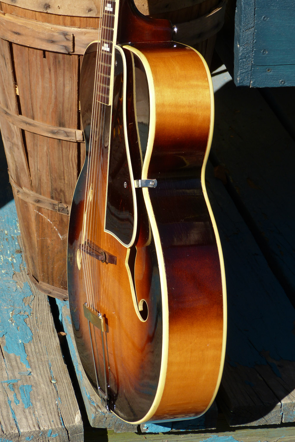 1950s Kay-made Silvertone Aristocrat "Deluxe" Archtop Guitar