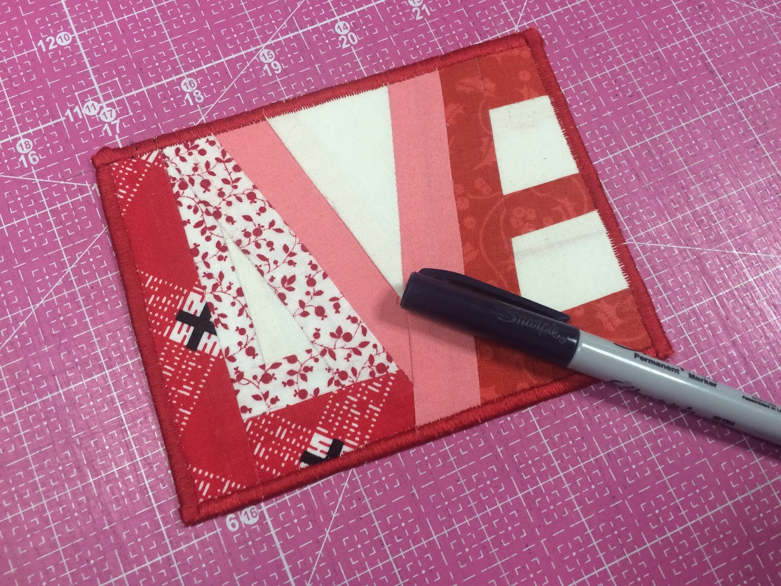 Debby Brown Quilts: Postcard Tutorial