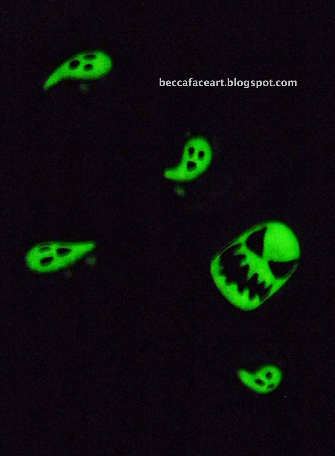 Becca Face Nail Art: Halloween Ghostie Nails!