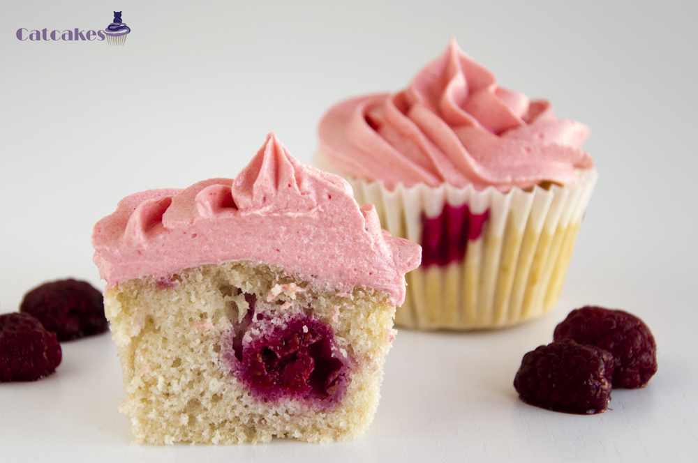 Cupcakes de frambuesa y fresa | Catcakes - Repostería Creativa