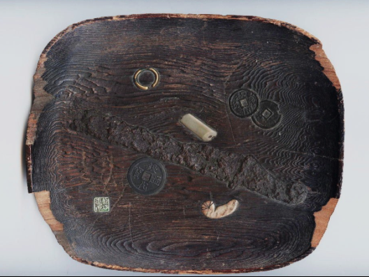 Kampman knives: warabite-tō Ainu/Emishi sword