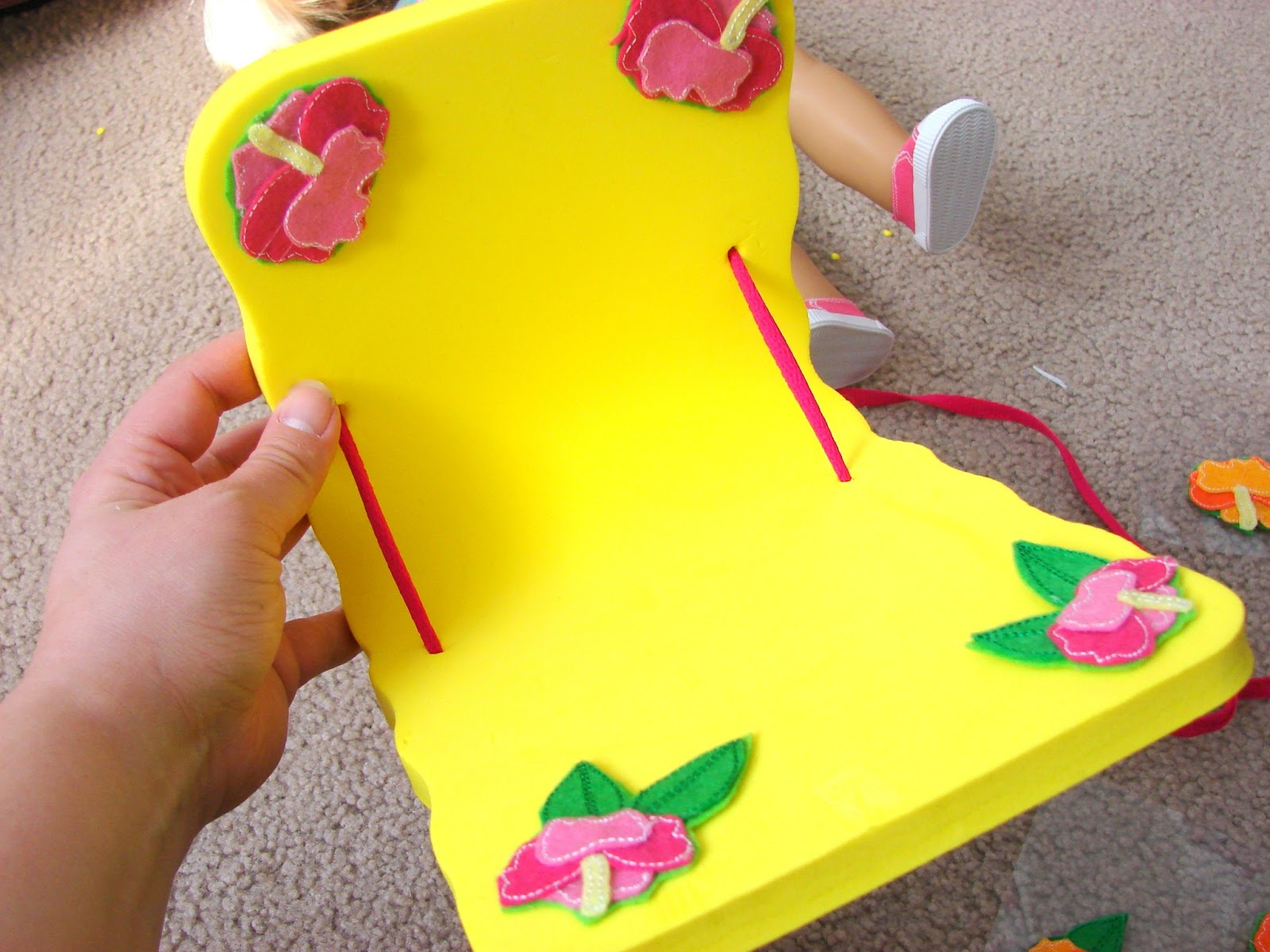 American Girl Doll Play: Doll Craft - Make Your Dolls a Lounge Chair