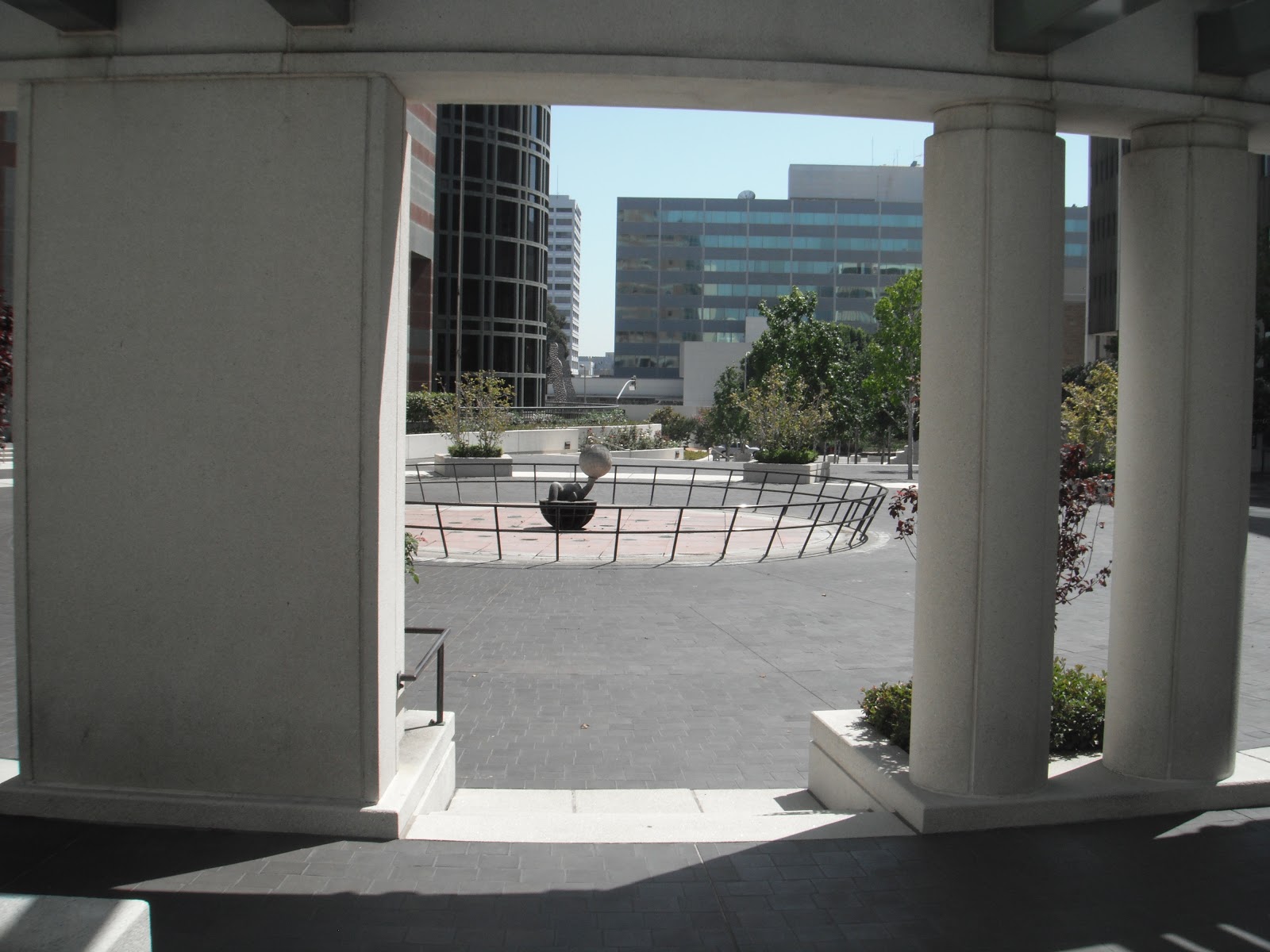 Things To Do In Los Angeles: Creepy in LA: Edward R. Roybal Federal ...