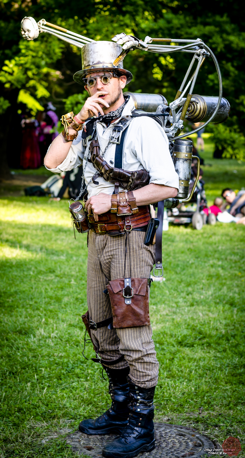 Steampunk Fashion Guide: Strange Steampunk Contraption