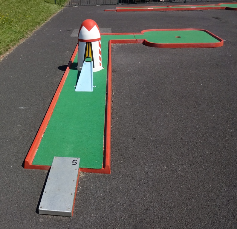 The Ham and Egger Files: Crazy Golf at Fairhaven Lake in Lytham Saint Annes