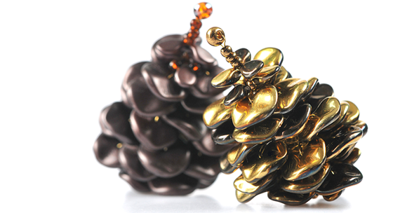 Pine Cone Bead and Wire Fall Ornament Tutorial / The Beading Gem