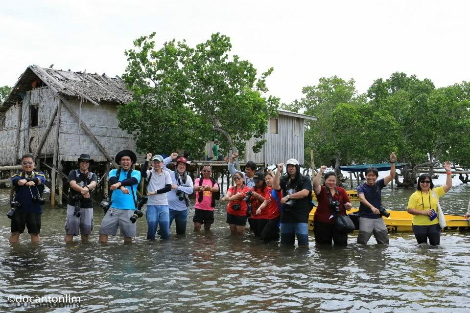 In Pinay's footsteps: LAYAG-LAYAG YELLOW BOAT VILLAGE: HOUSES