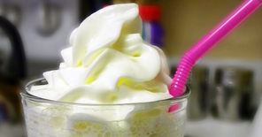 Resep Milk Shake Vanilla Float - Resep Masakan Praktis Indonesia