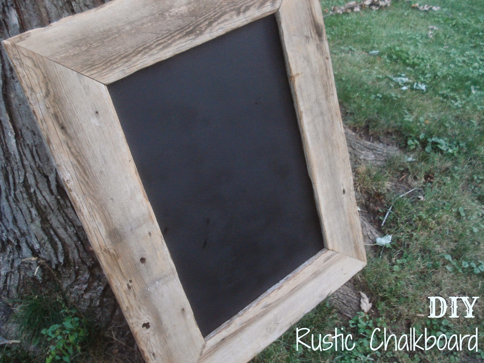A & L : Rustic Chalkboard {DIY}