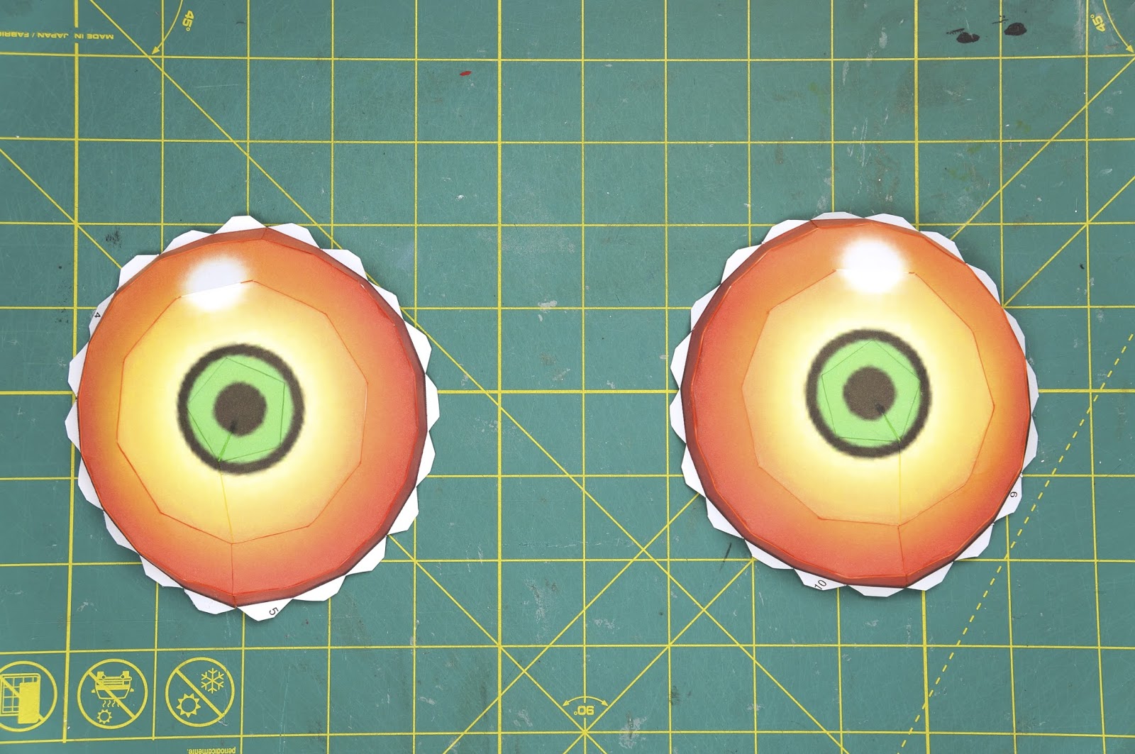 Otaku Crafts: Life Size Majora's Mask Papercraft