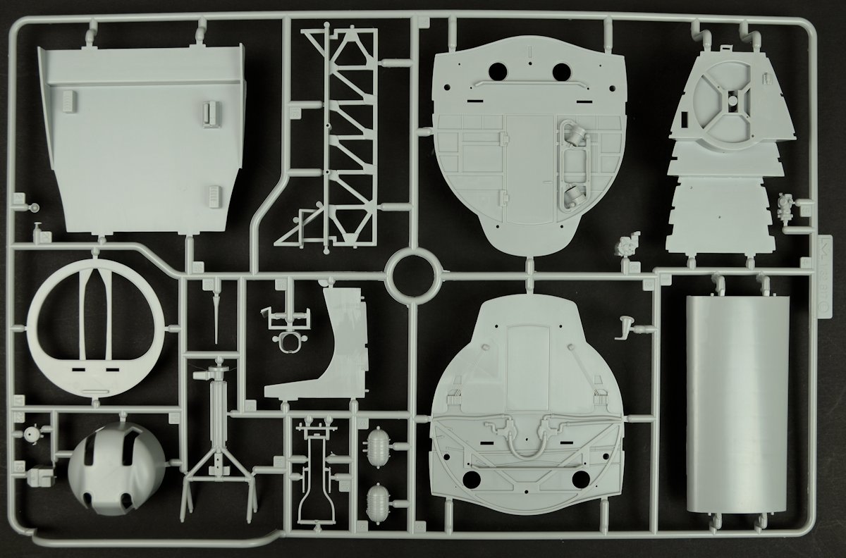サムライモデルズ : 男前キット列伝！全長22メートルの戦爆B-17を・・・あのHKMが怒涛の1/ スケール！！キットで間もなくリリース！