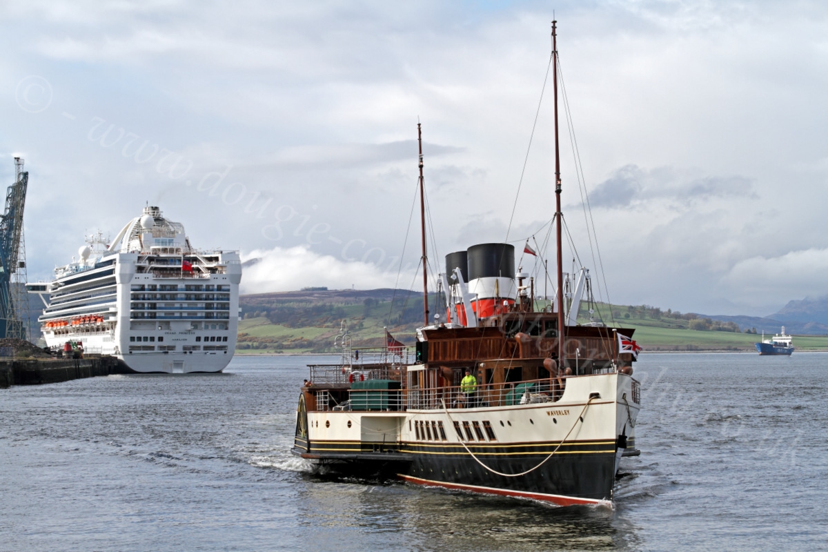 Dougie Coull Photography: She's Back - PS Waverley