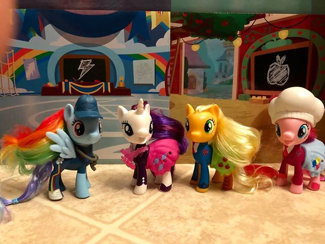 Store Finds: Principal Twilight Sparkle, Collection Pack & More | MLP Merch