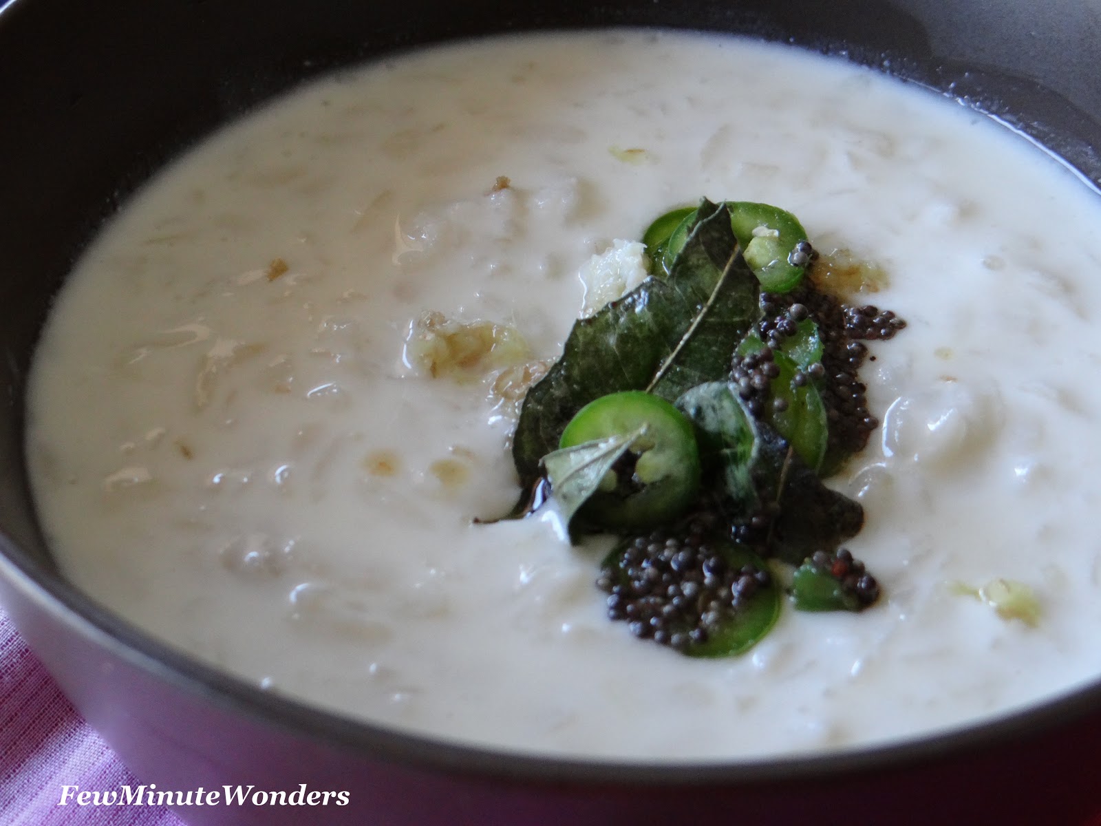 Thair Avil / Dhahi Poha/ Beaten Rice In Yogurt Sauce - Few Minute Wonders