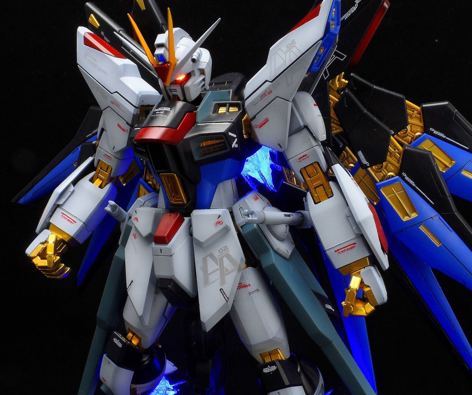 GUNDAM GUY: MG 1/100 Strike Freedom Gundam - Customized Build w/ LED