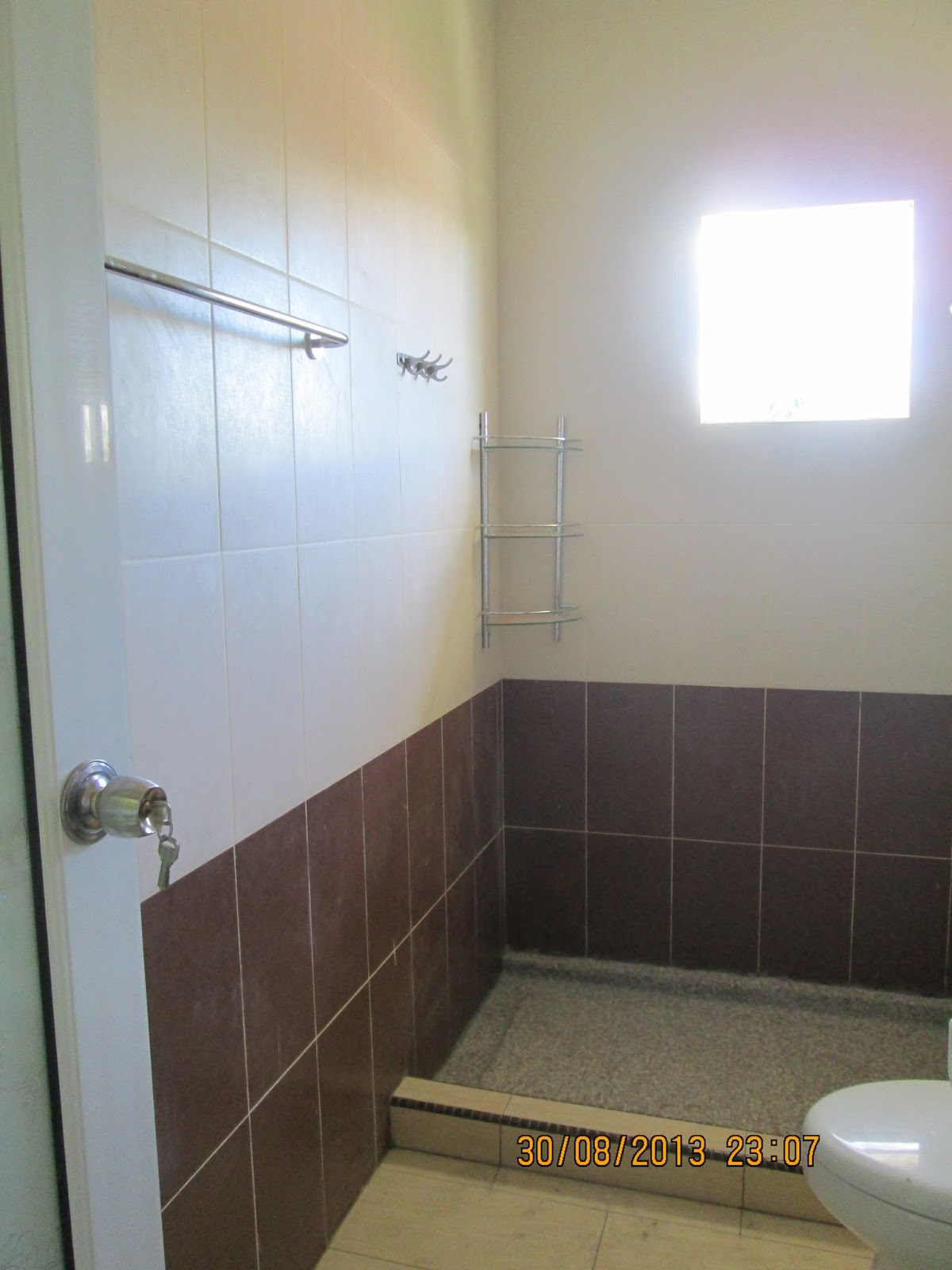 CHAN PLASTER & RENOVATION: PEMASANGAN TILES UNTUK TANDAS DI TAMAN KO ...