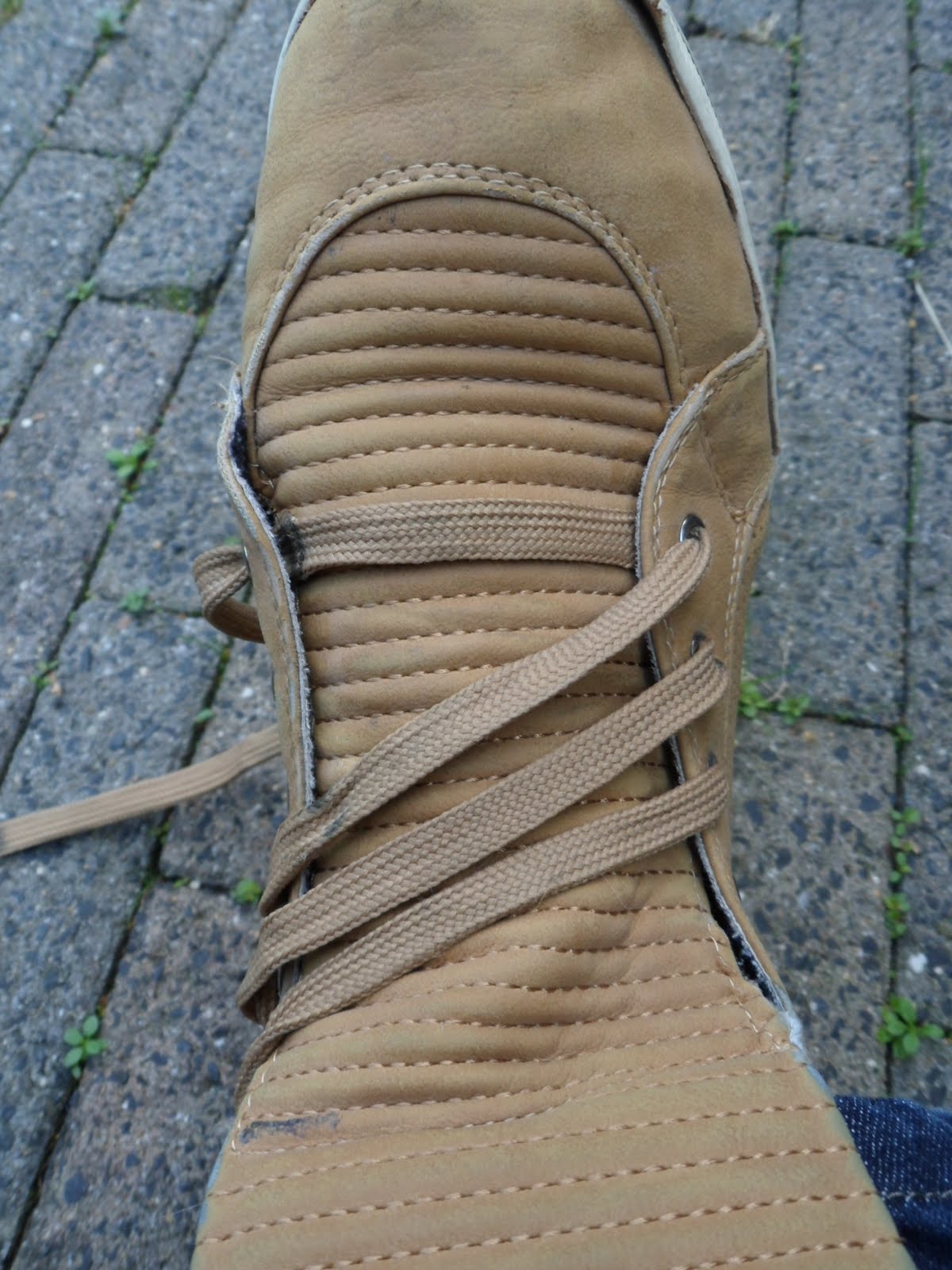 Driewerf Hoera: Veter strikken