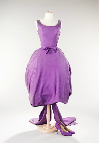 Living In Fifties Fashion: Designer to the Stars Givenchy