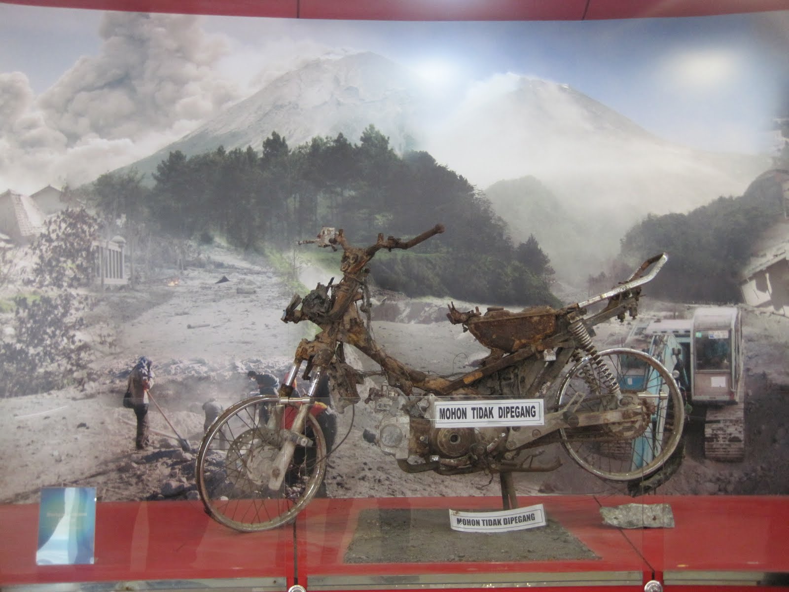 Indonesia, i love: Museum of Mount Merapi