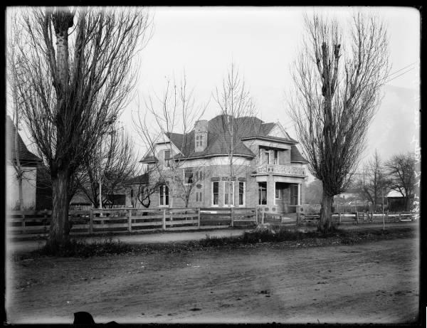 Utah's Present History: A couple of Springville Houses