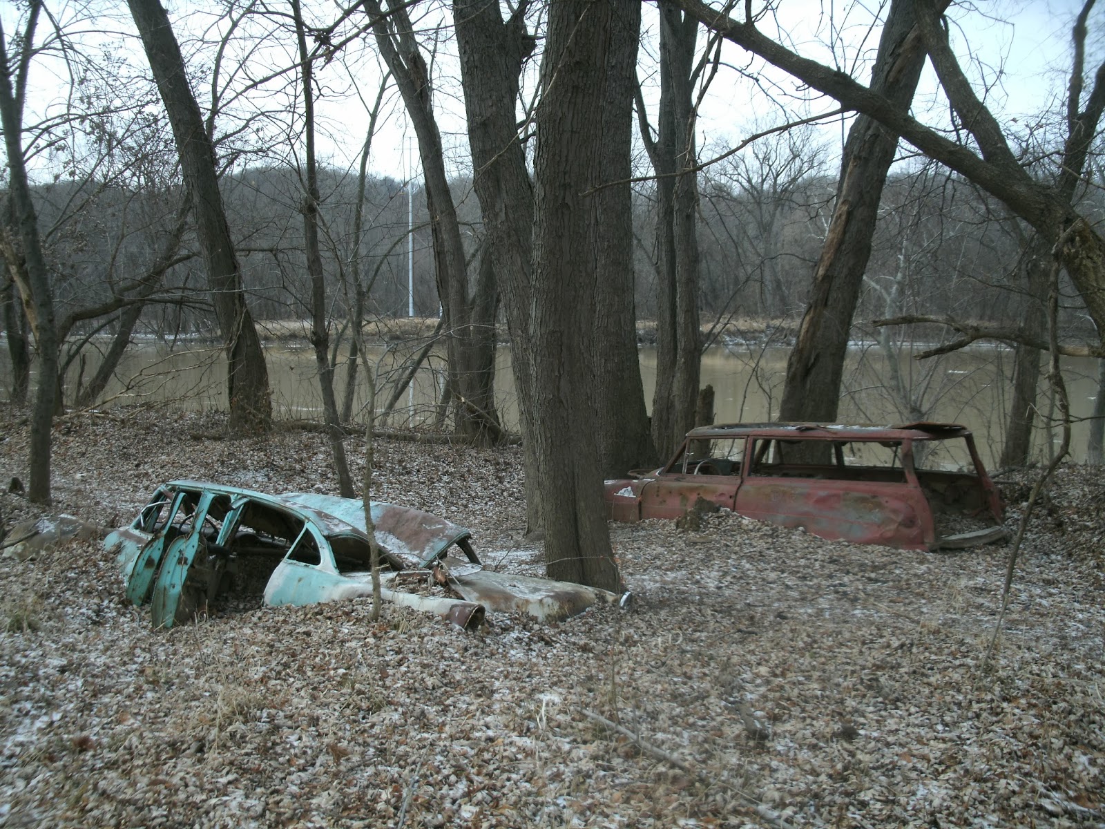 Lafayette Reporter: Buried cars