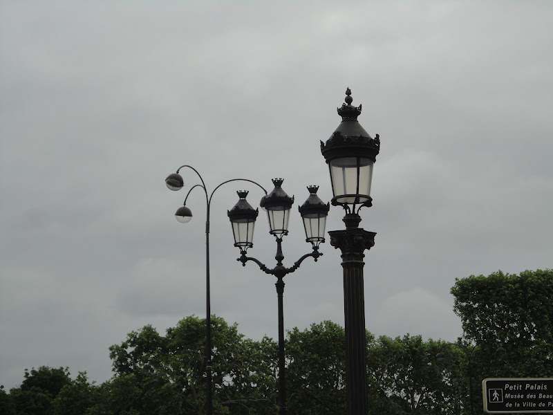 leptitludeparlemonde: lampadaires