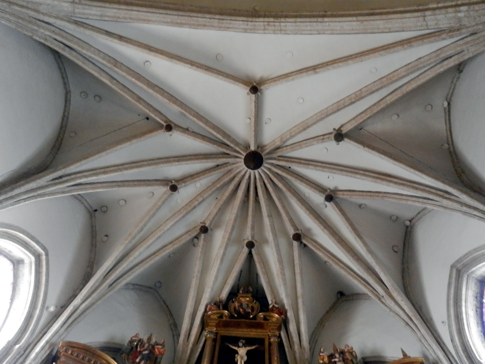 EL SAYON: LAS BÓVEDAS CATEDRALICIAS