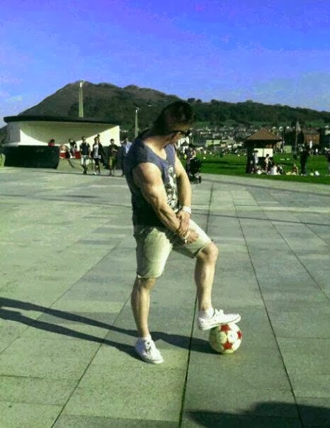 the beauty of male muscle: 2013