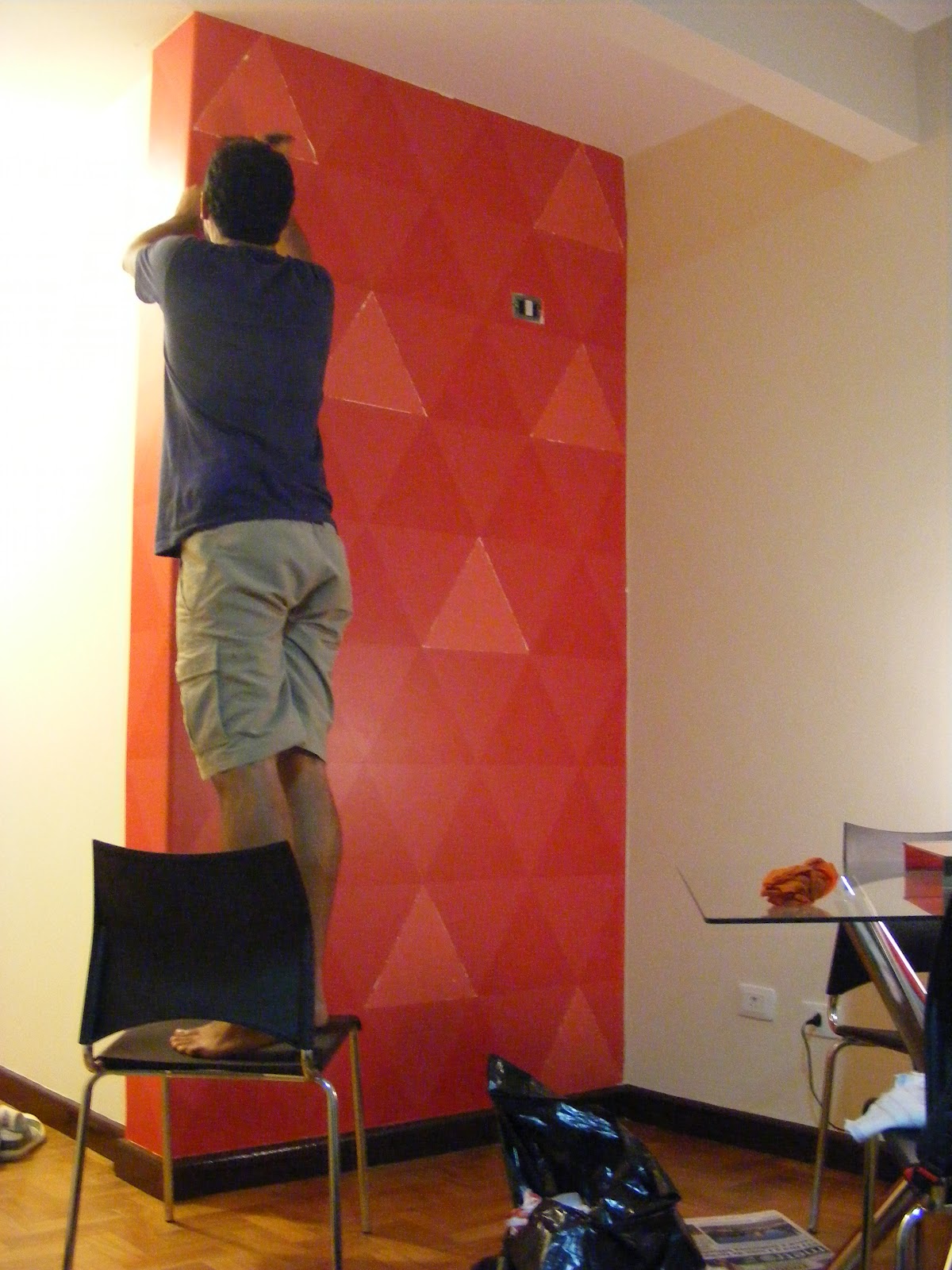 Blog Cosmopolita Arquitetura: DIY - Parede de Triângulos