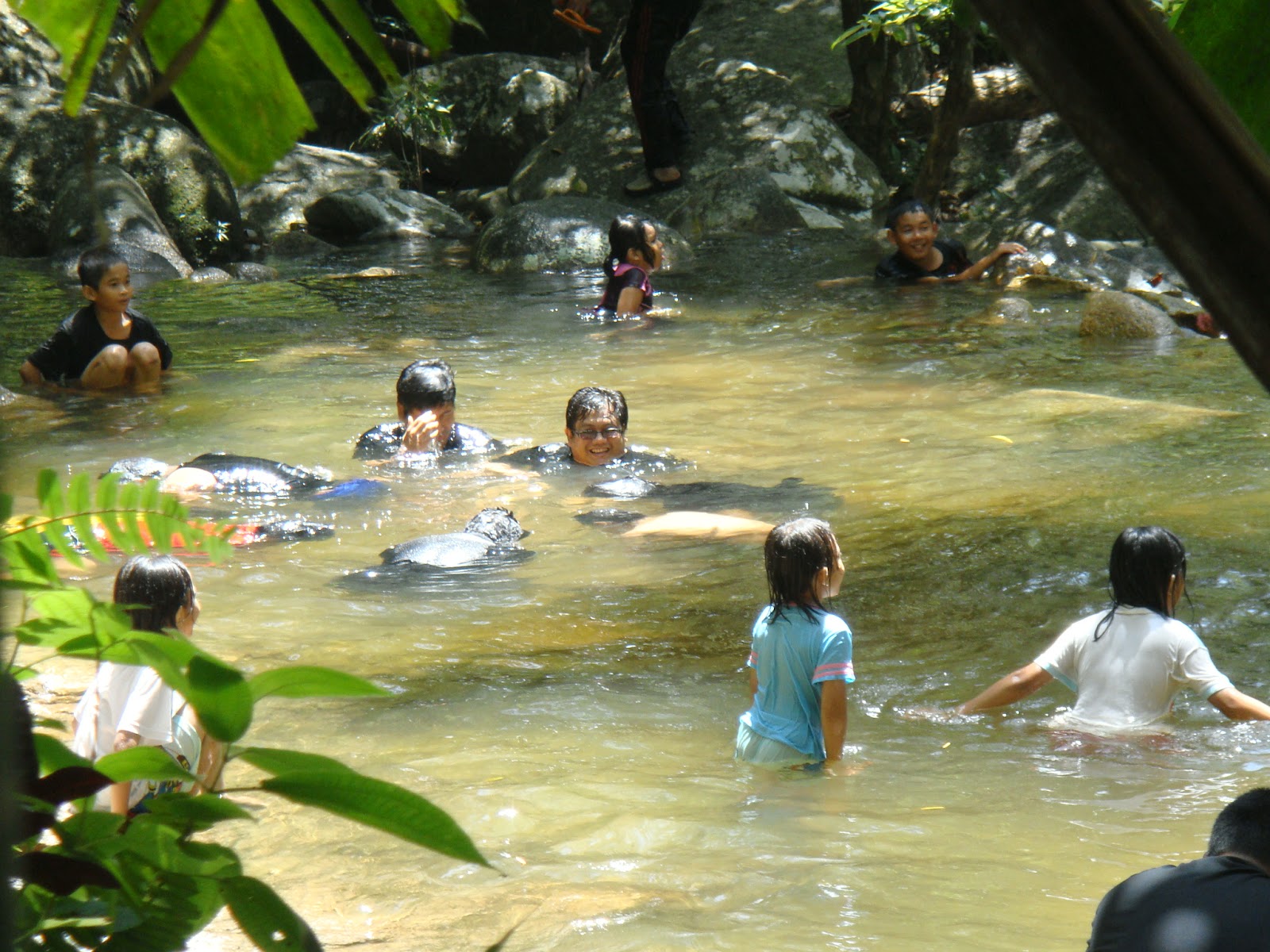 Roda Berpusing Mencari Nikmat Alam Mandi Manda Di Air Terjun Gunung Ledang Tangkak Johor
