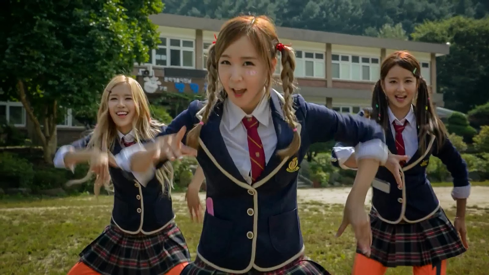 Οι Crayon Pop βγάζουν MV για το Dancing Queen 2.0 + mini album | I say ...