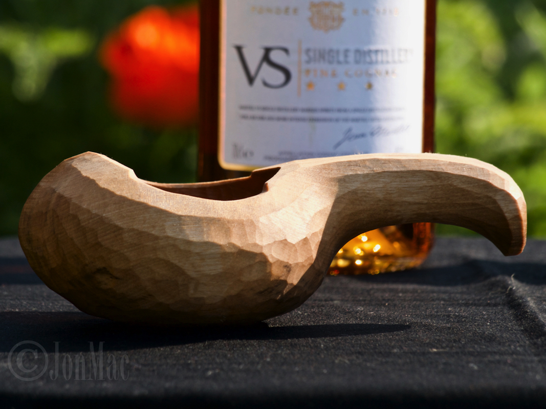 Jon Mac.Spoon Carving First Steps: kuksa and Ale hens.