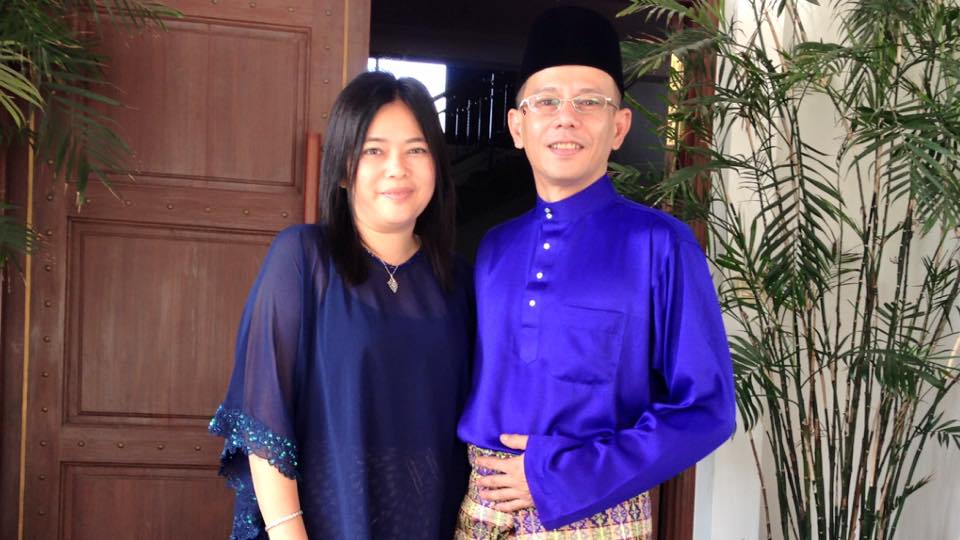 Gambar Isteri Azhar Sulaiman - Berita Memey