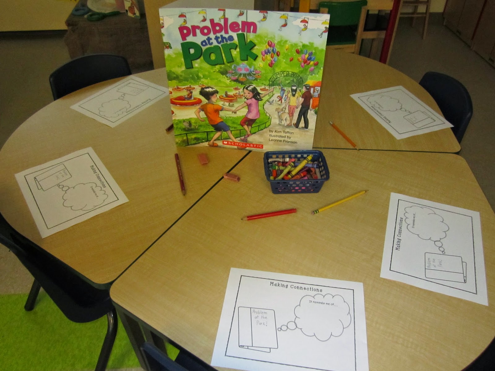 Mrs. Bean's & Ms. L's Kindergarten : Problem at the Park!