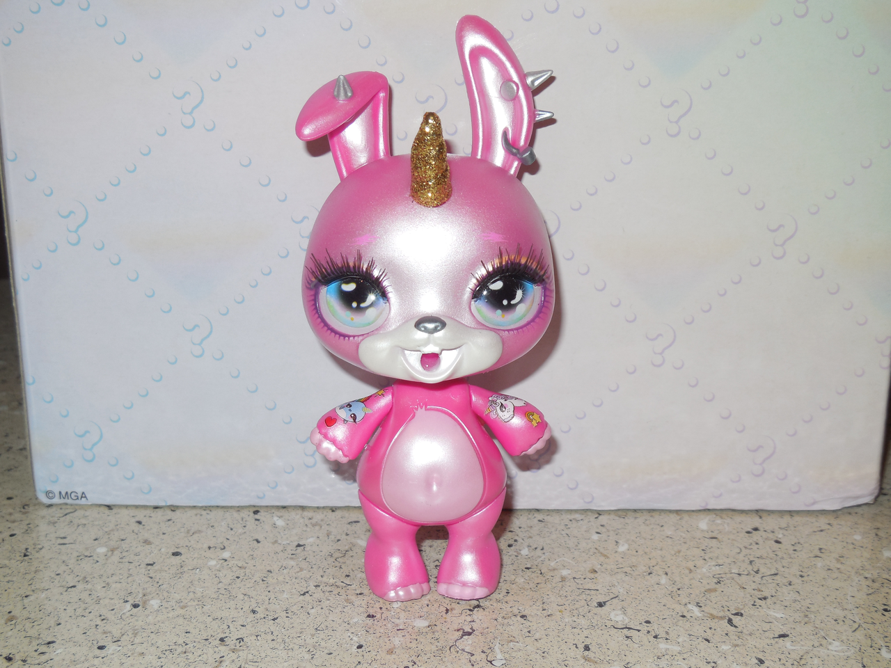 Veni Vidi Dolli: REVIEW: Poopsie Sparkly Critters