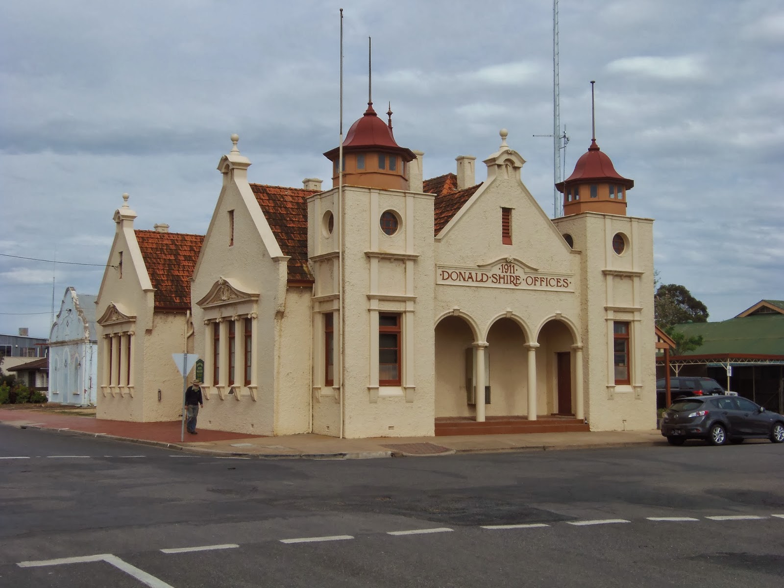 Solo Steve On The Road: DONALD Vic