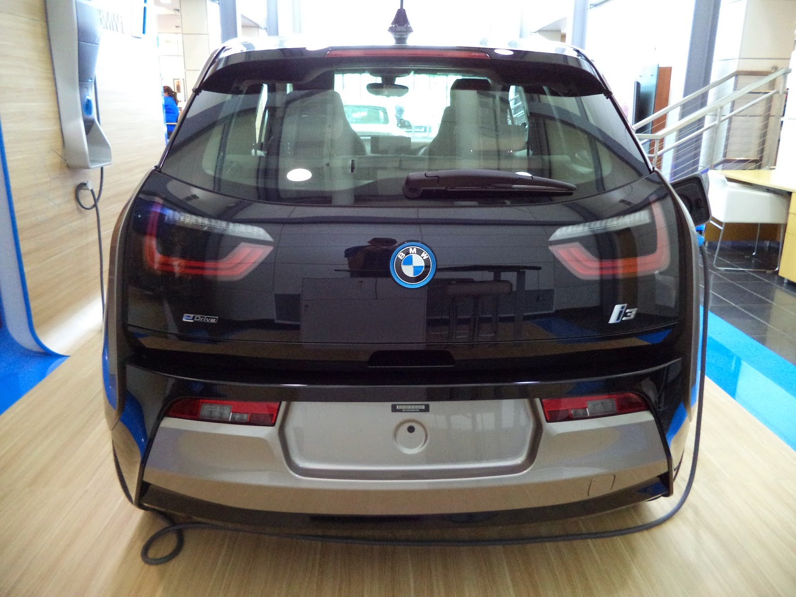 William's EV Bimmer 325i: BMW i3 Test Drive