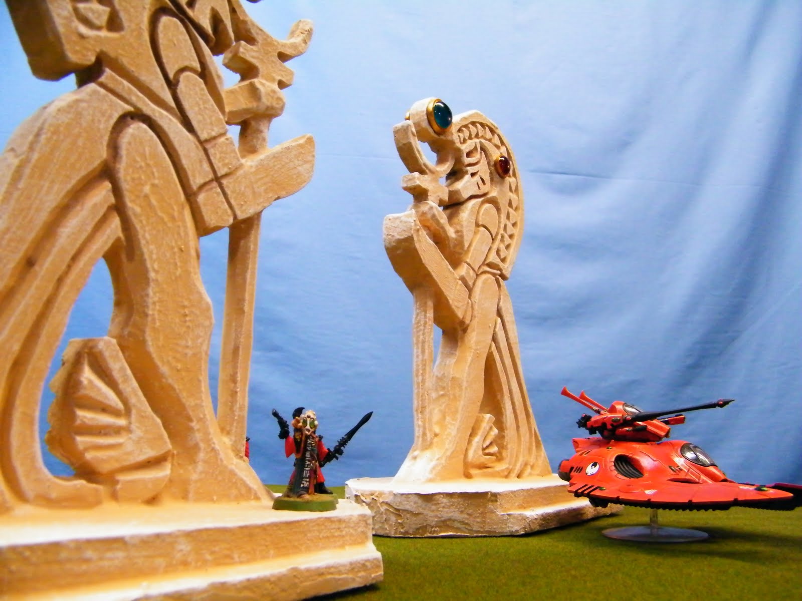 Riders of the Cosmic Serpent: Eldar Terrain : Statues of Asurman
