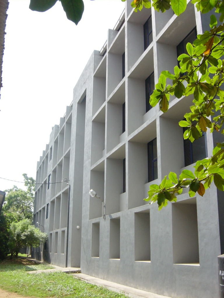 ansathu dinapotha: HNDE (Higher National Diploma in Engineering)