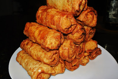 Yummerz && More: Mac 'n' Cheese Spring Rolls