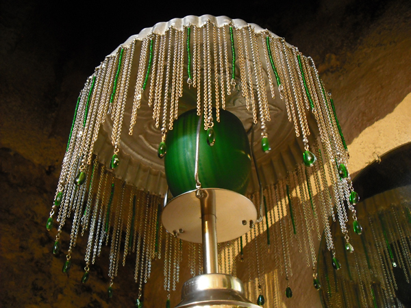 1Unik in Action: Absinthe Table Lamp