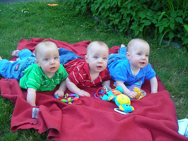 LyonsDenMom.com: Stayin' Alive as a Mom of 5!: "I'm Blue": a major ...