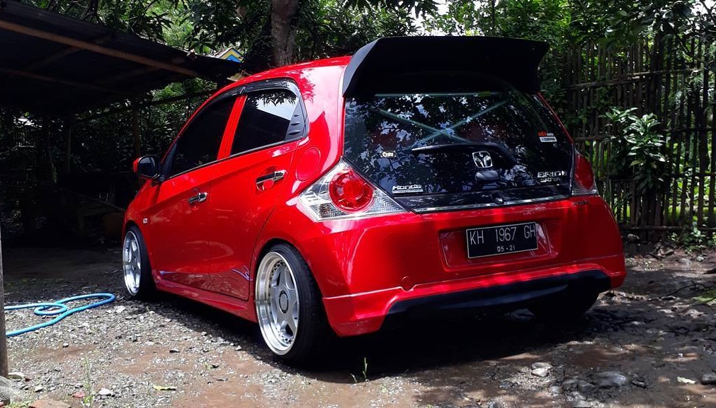 Modifikasi Mobil Ceper Brio Merah Keren Owner @ido_pang | All Modify