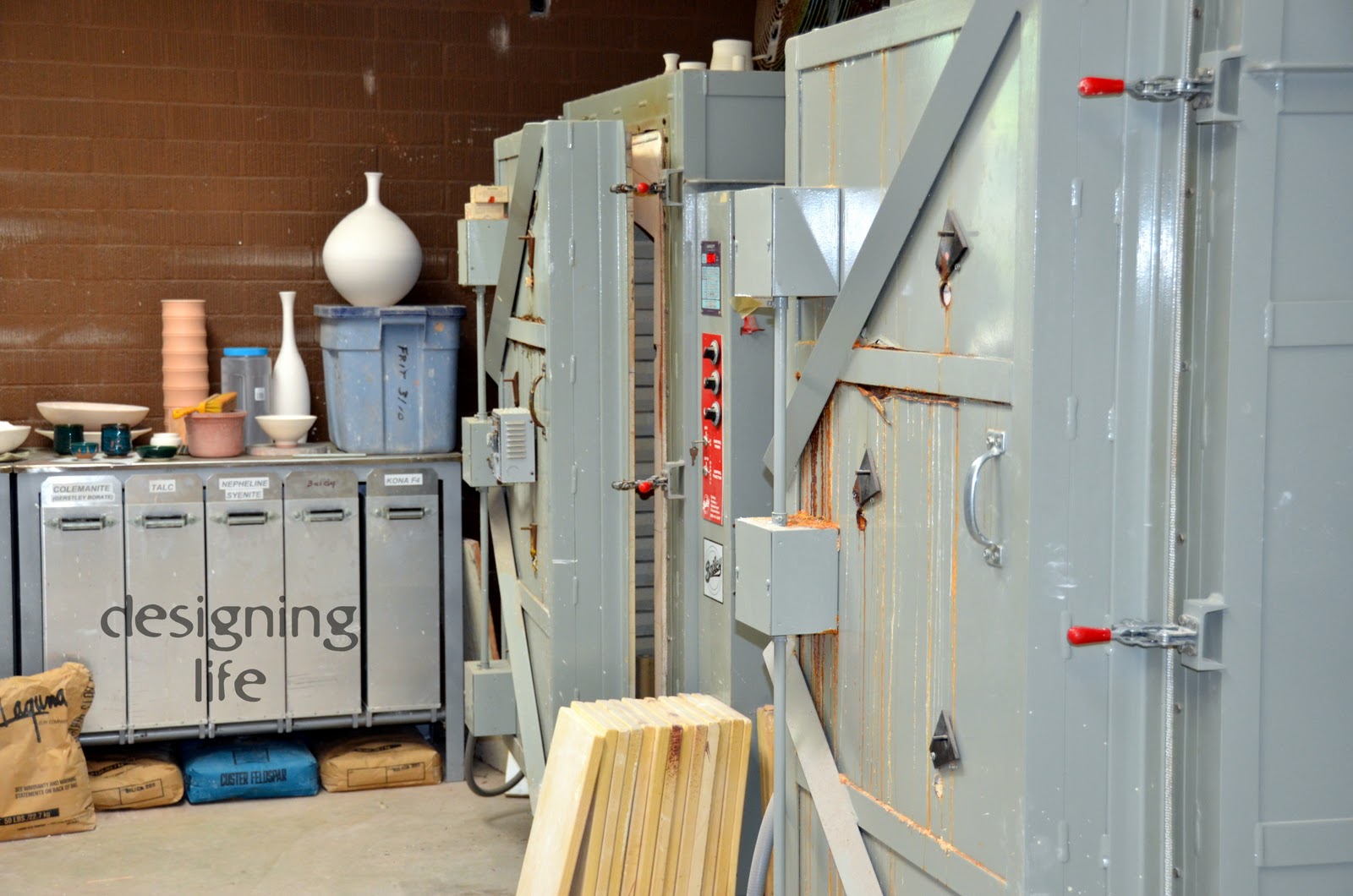 designing life: Pottery zone