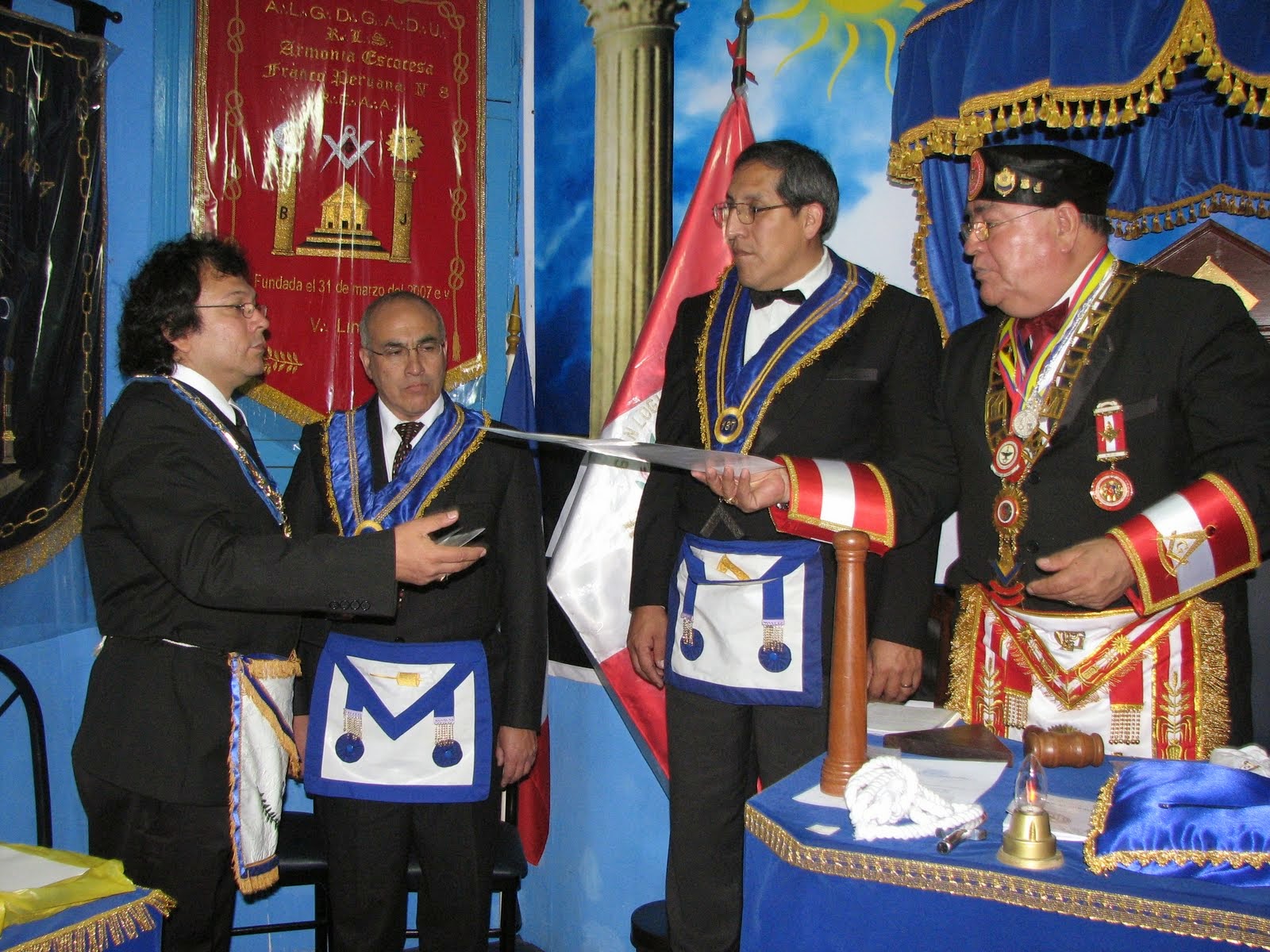 GMAIL y su Simbología MASONICA - La "G" y la "M": Dato adicional, La ...