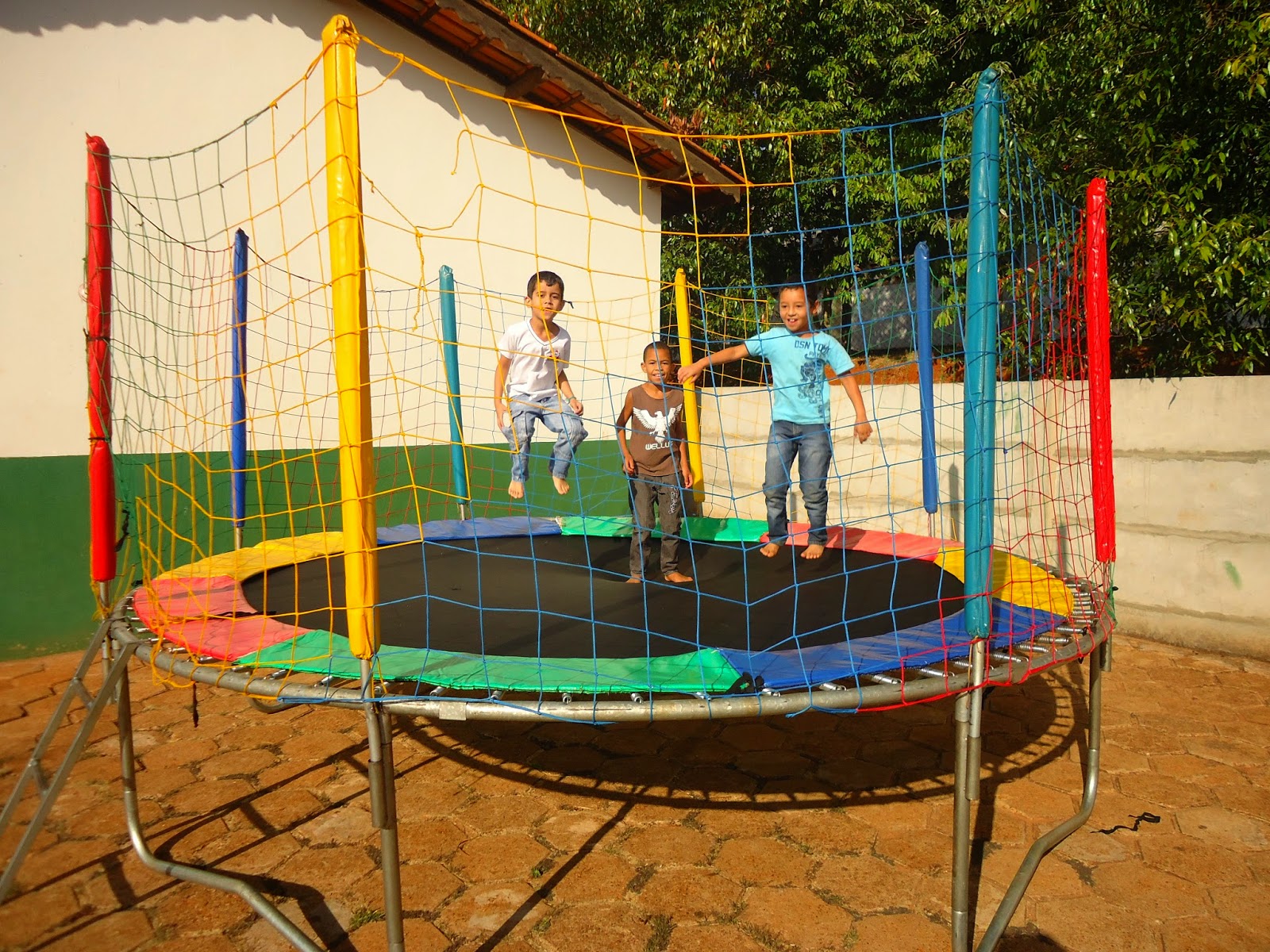 E.M. Zilca dos Santos Fonseca: Pula-Pula (Semana da Criança)