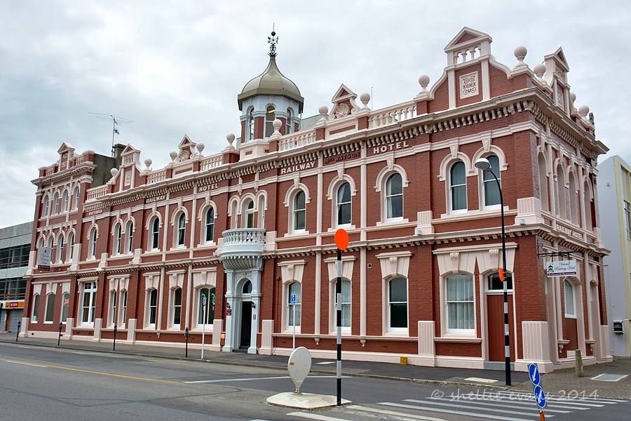 Two Go Tiki Touring: Invercargill's Heritage Buildings & More