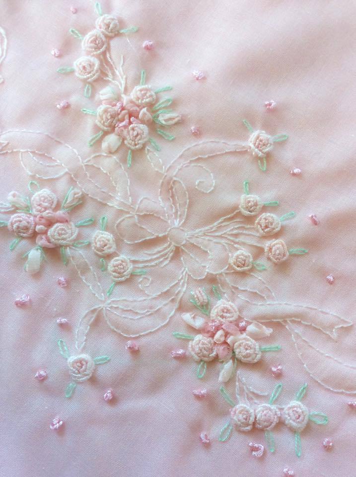 The Bluebirds are Nesting...: The Christmas Challenge. Grub roses.