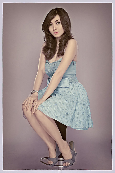 Foto Dan Profil Wiwid Gunawan Artis Cantik Indonesia | SeoStarMoon